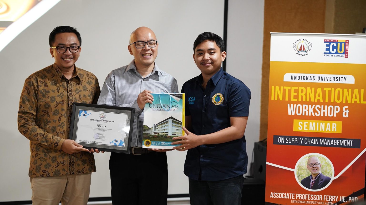 Undiknas International Office