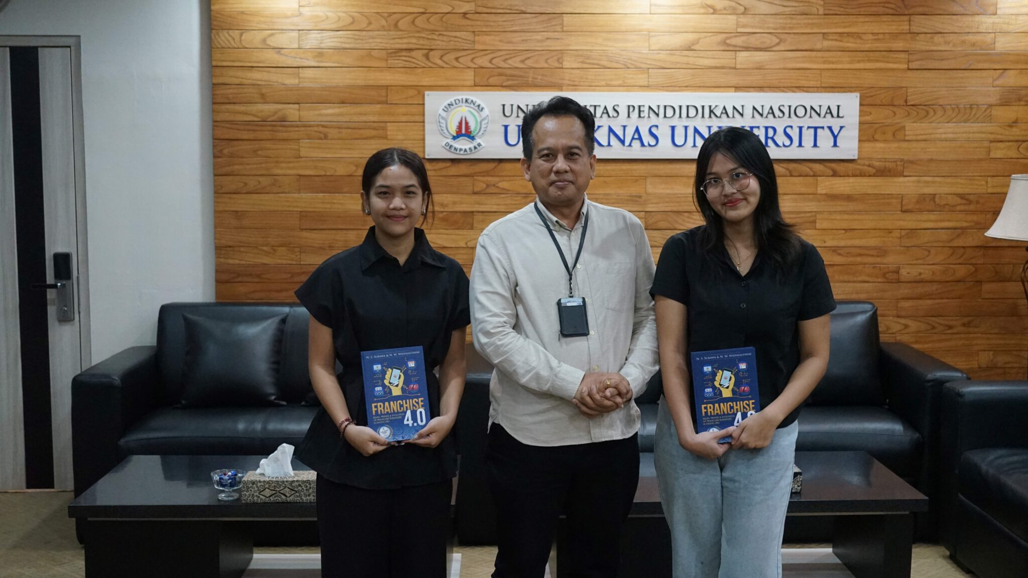 Home - Undiknas International Office